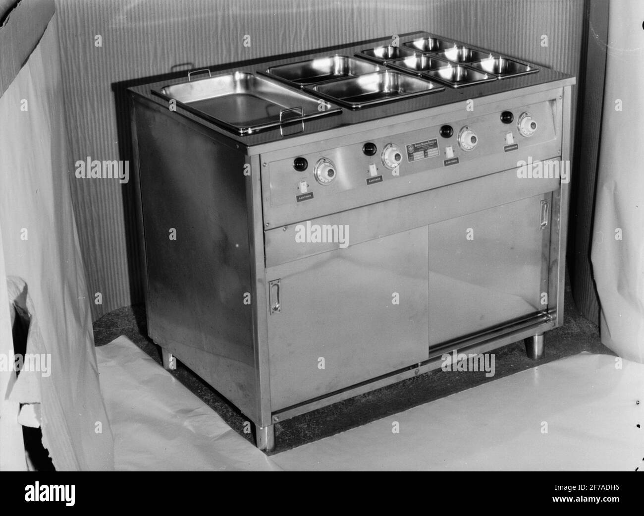 Cooling bench. >> Stock Photo - Alamy