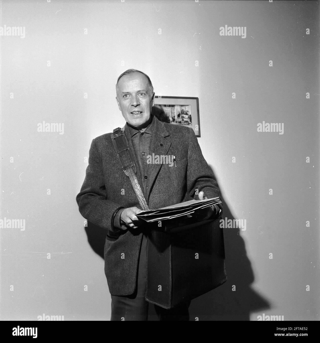 Traffic right Black and White Stock Photos & Images - Alamy