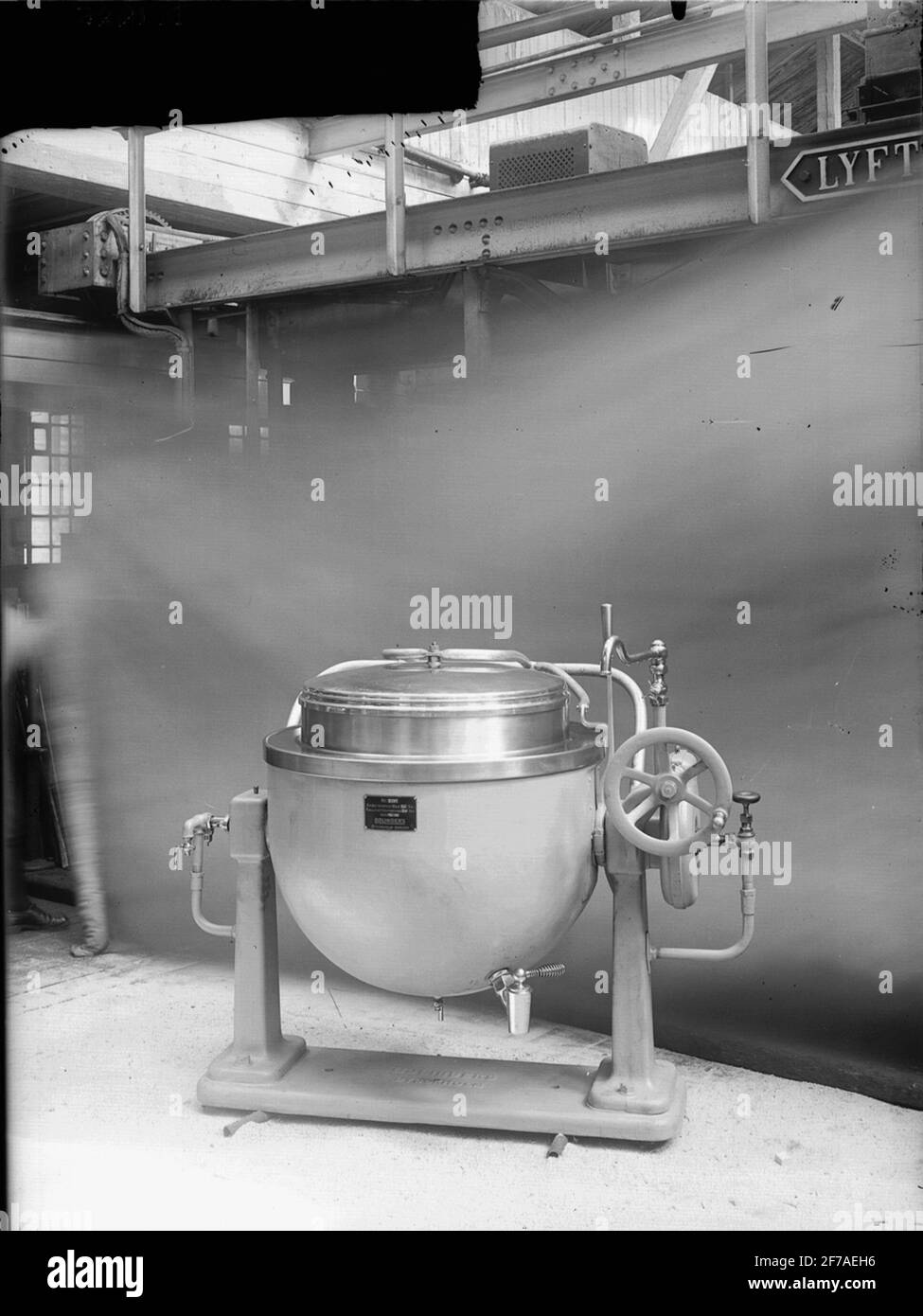 Pressure cookers hi-res stock photography and images - Alamy
