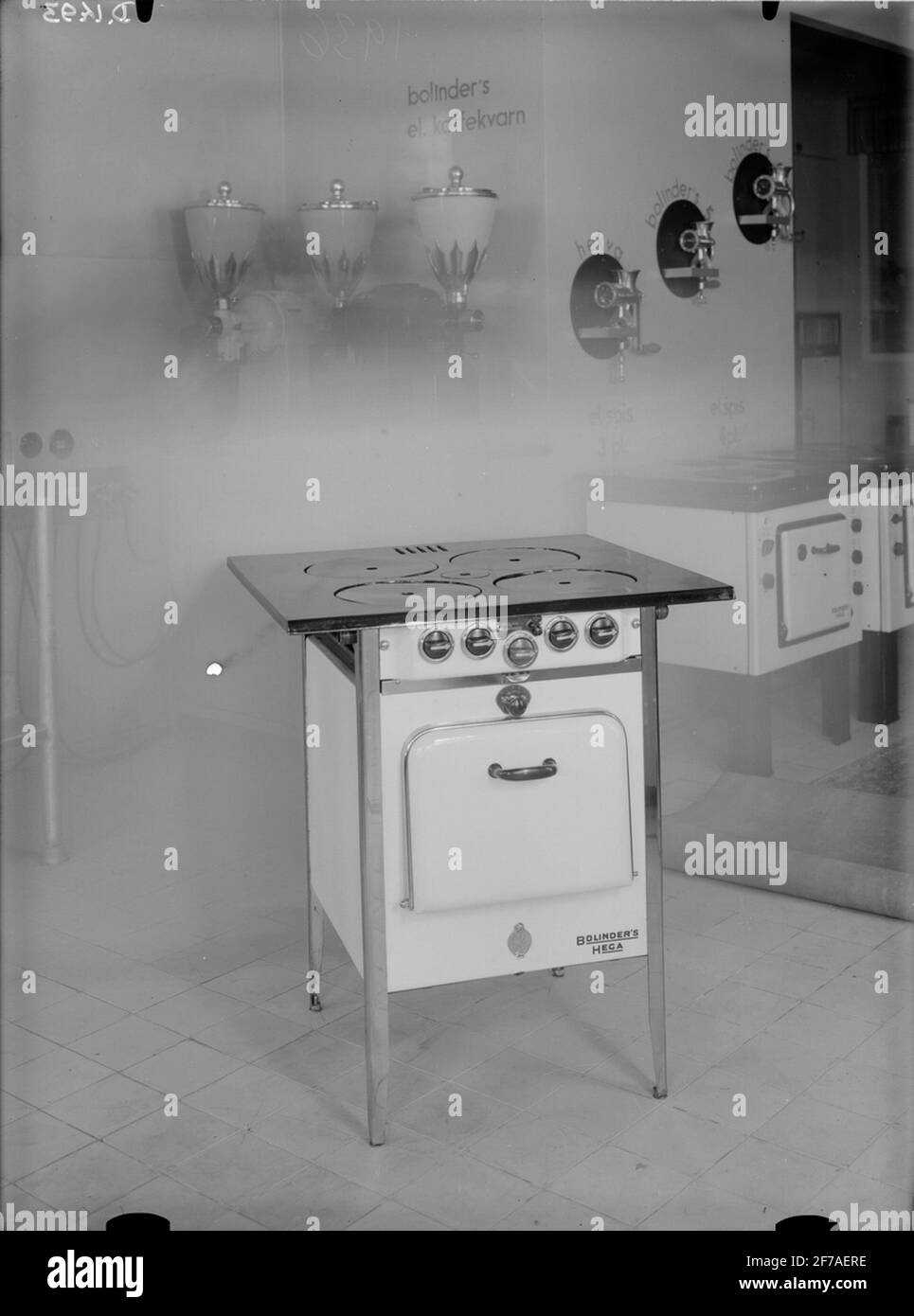 Gas cooker. In 1936 Stock Photo - Alamy