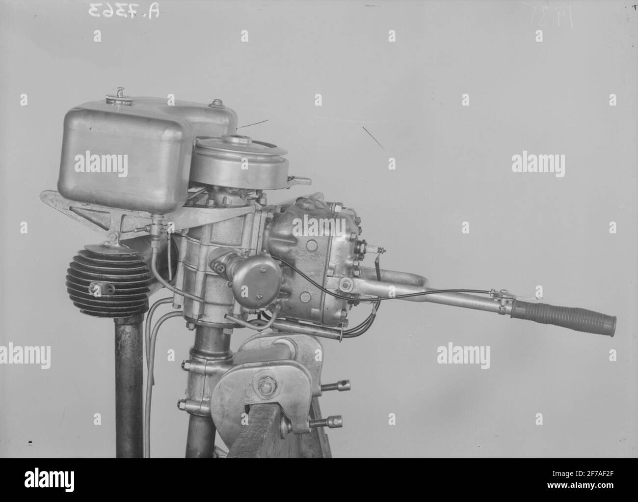 To trim Black and White Stock Photos & Images - Alamy