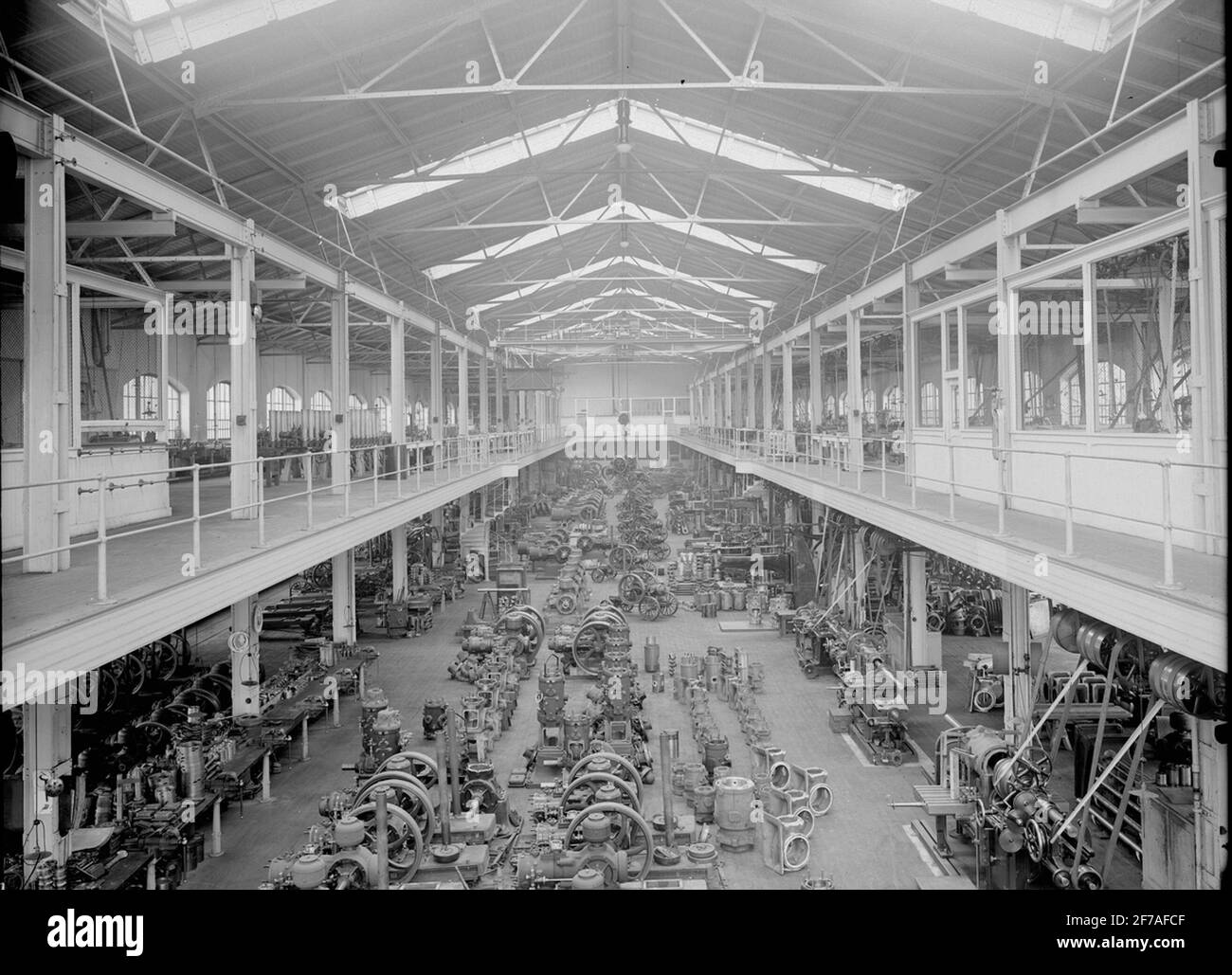 Machine setup Black and White Stock Photos & Images - Alamy