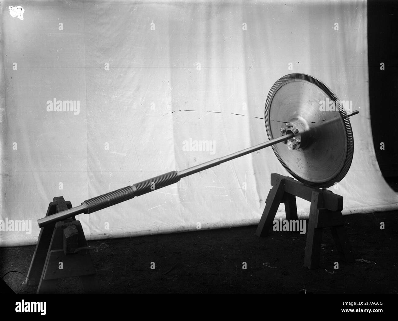 Gear systems Black and White Stock Photos & Images - Alamy