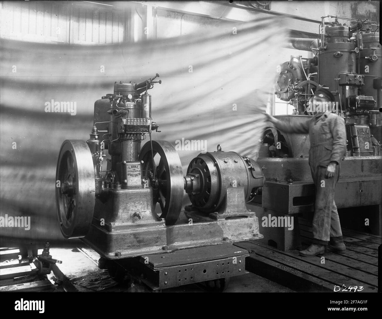 Motorgenerator hi-res stock photography and images - Alamy