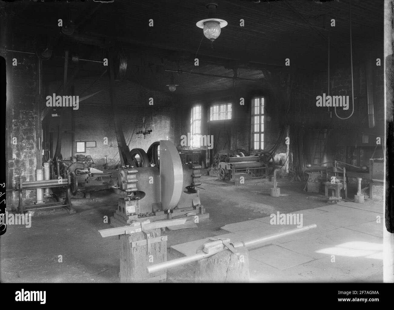 Interior of the mechanical workshop Stock Photo - Alamy
