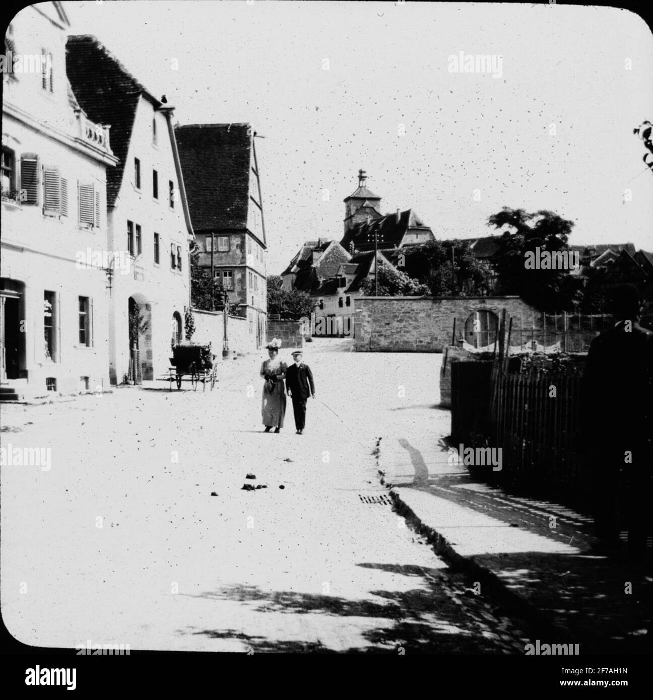 Image young woman on Black and White Stock Photos & Images - Alamy