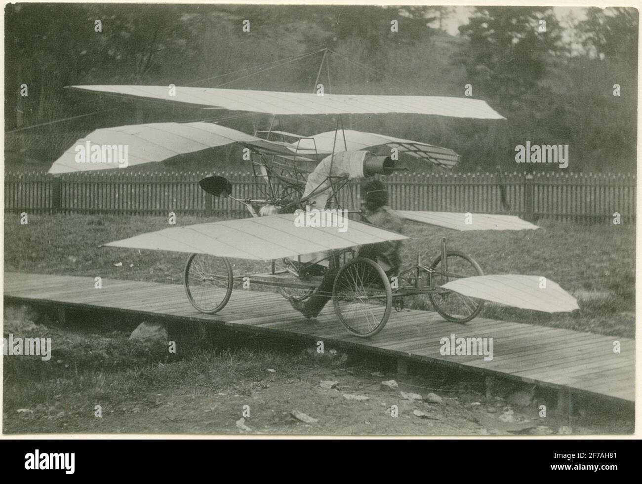 Nyberg's steam engine-driven flying machine "Fly" on Harnschbankan ...