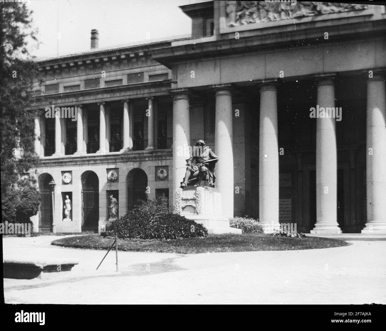 Madrid prado art museum Black and White Stock Photos & Images - Alamy