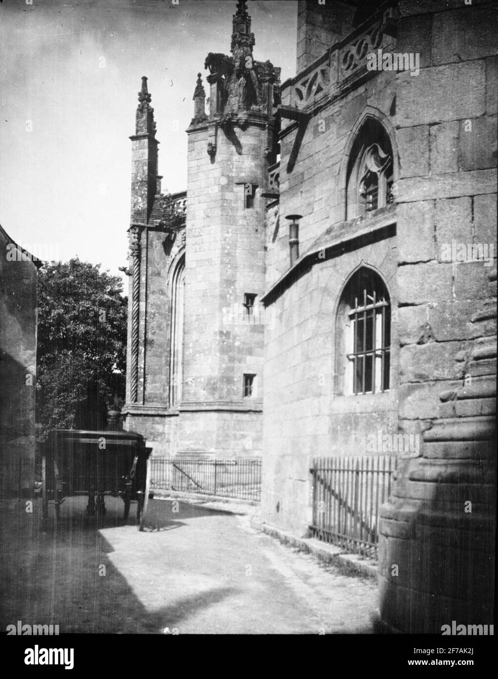 Eglise saint sauveur Black and White Stock Photos & Images - Alamy