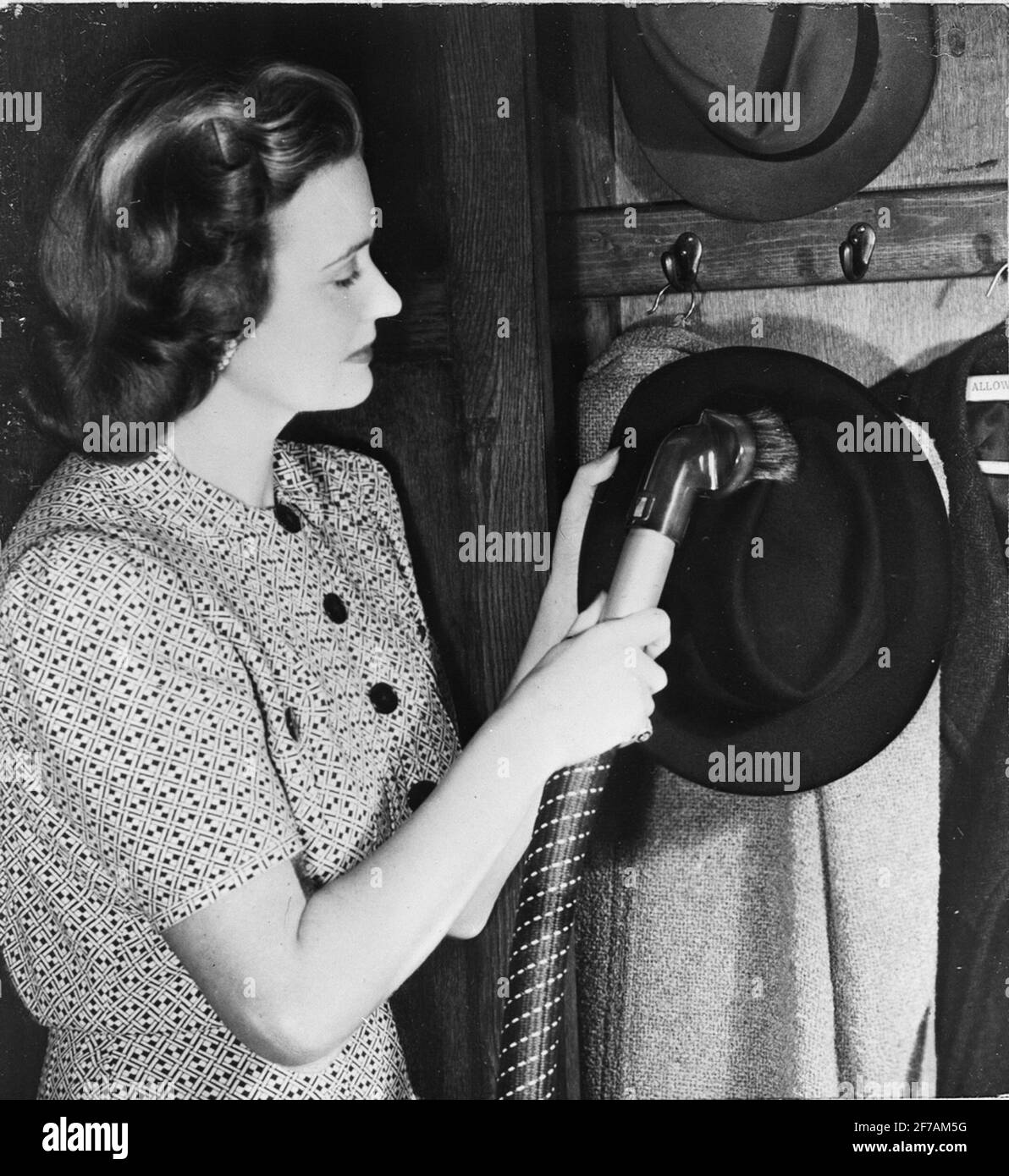 Advertising techniques Black and White Stock Photos & Images - Alamy