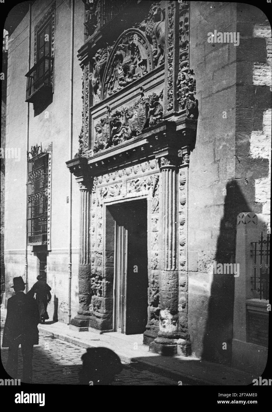 Skiopty icon image with motifs of the port to the Renaissance Palace ...