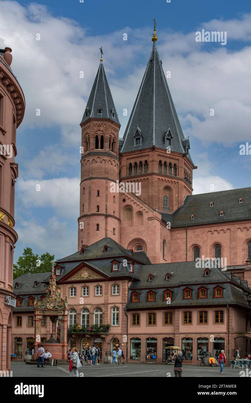 Cathedral and Marktplatz, Mainz, Rhineland-Palatinate, Germany Stock ...