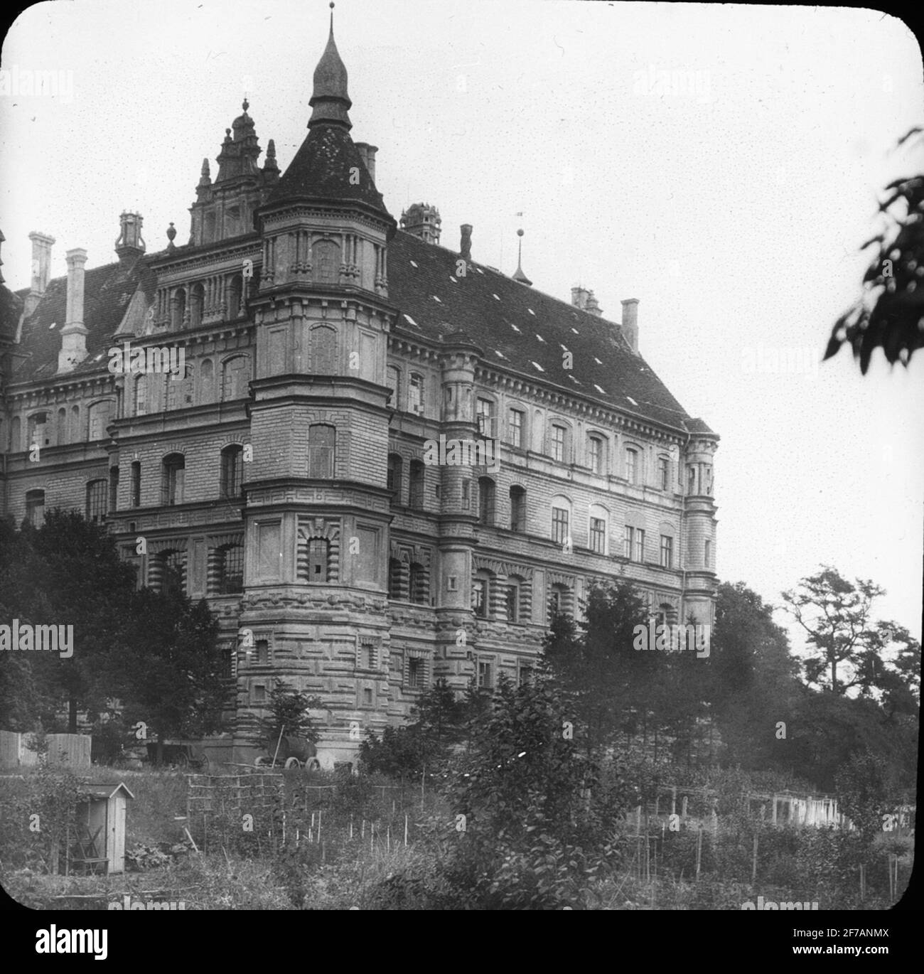 SkiopT icon with motifs of the Renaissance Castle Schloss Güstrow.The ...