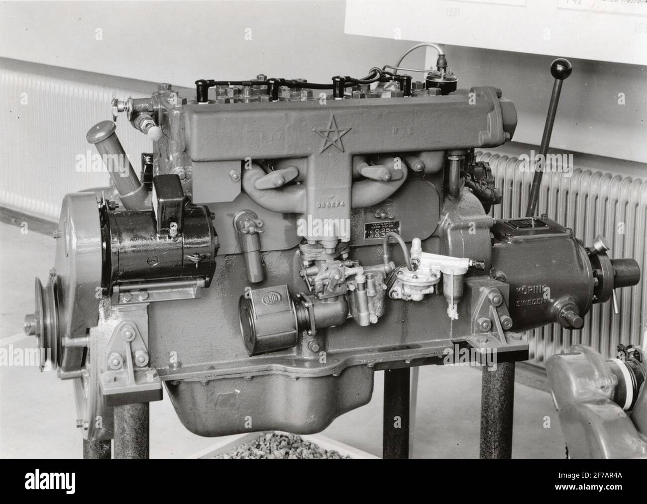 4-cylinder marine engine from Pentaverken, issued at the Volvo position ...