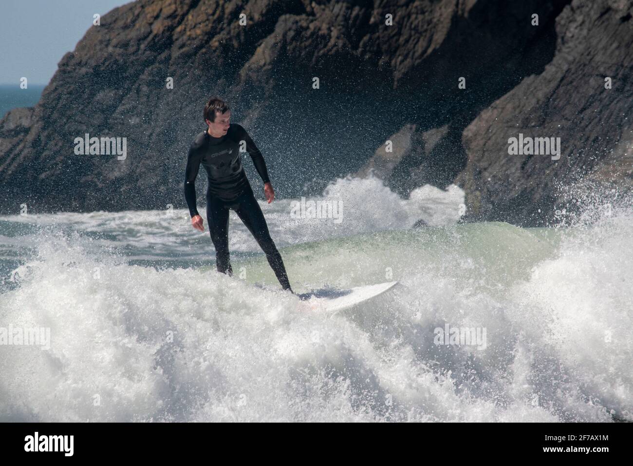The waves at Rodeo Beach in the Marin Headlands in the Bay Area of ...
