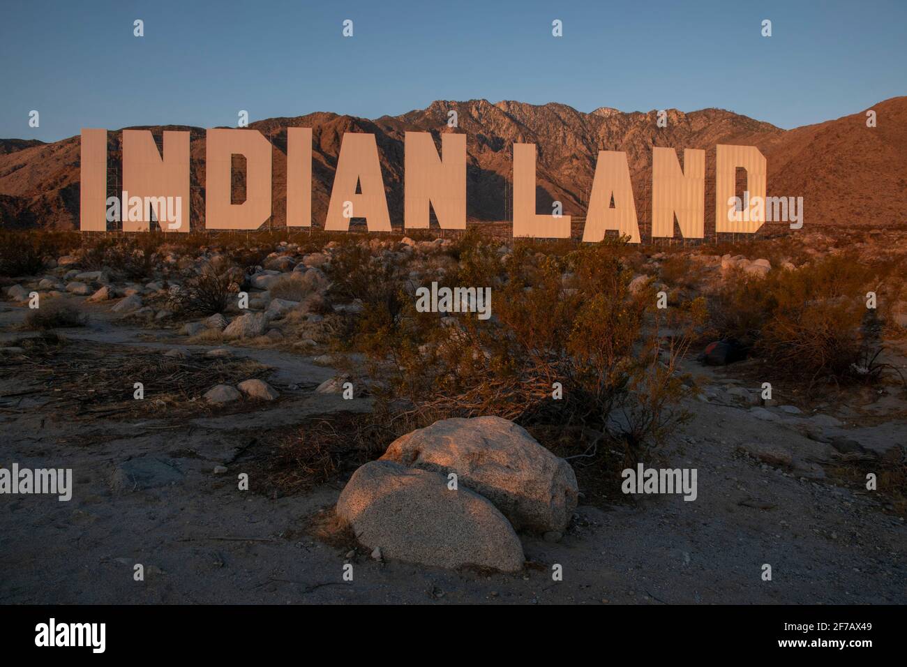 Indian land palm springs hi-res stock photography and images - Alamy