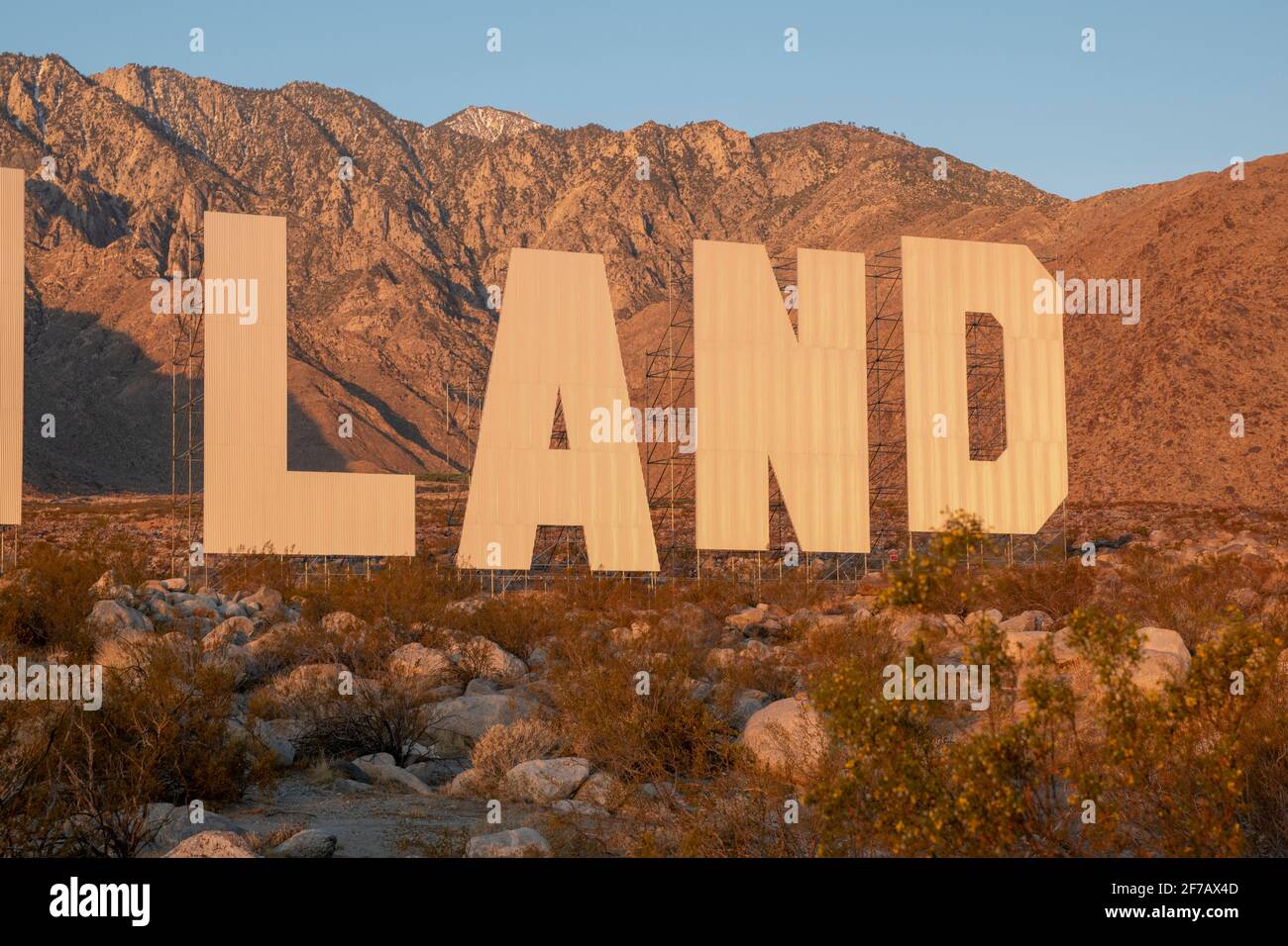 Palm springs indian land art hi-res stock photography and images - Alamy