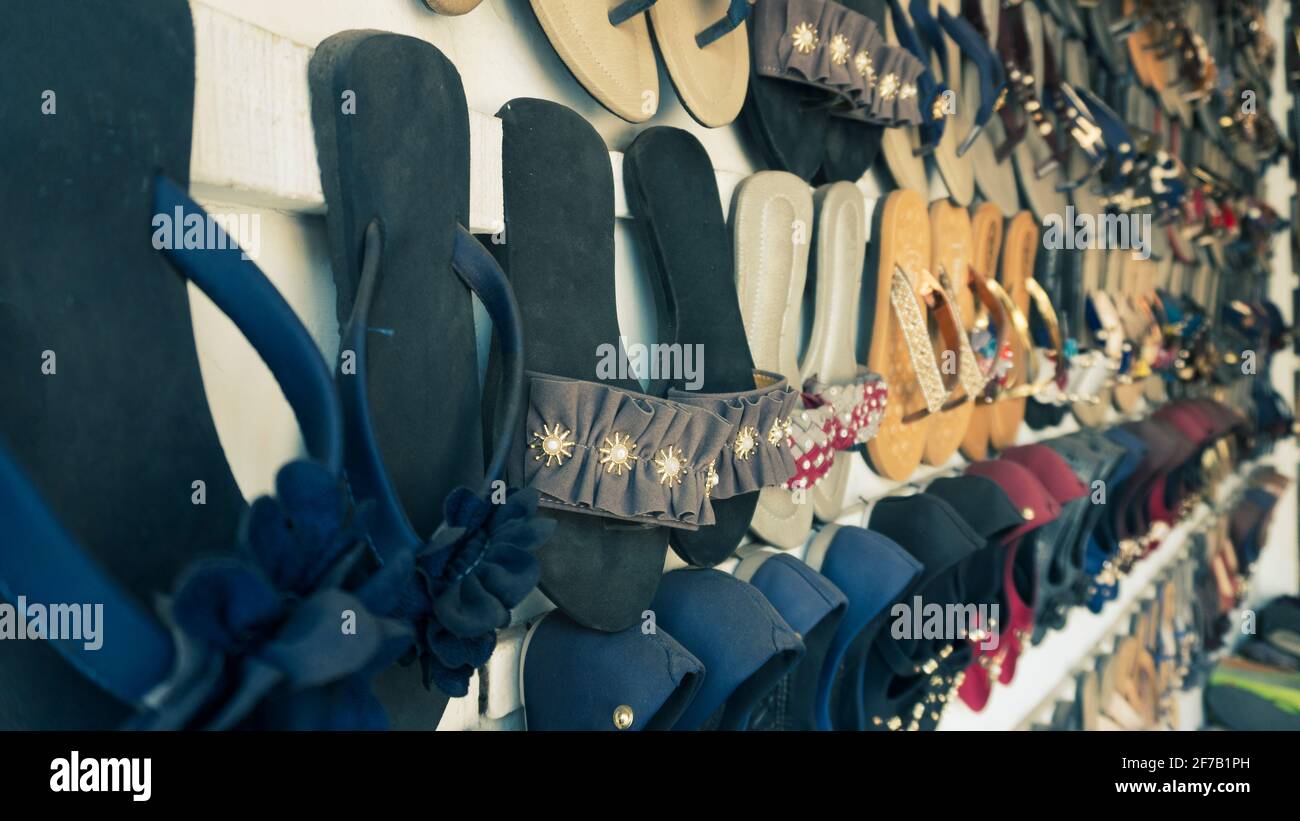 Shoe look hi-res stock photography and images - Alamy