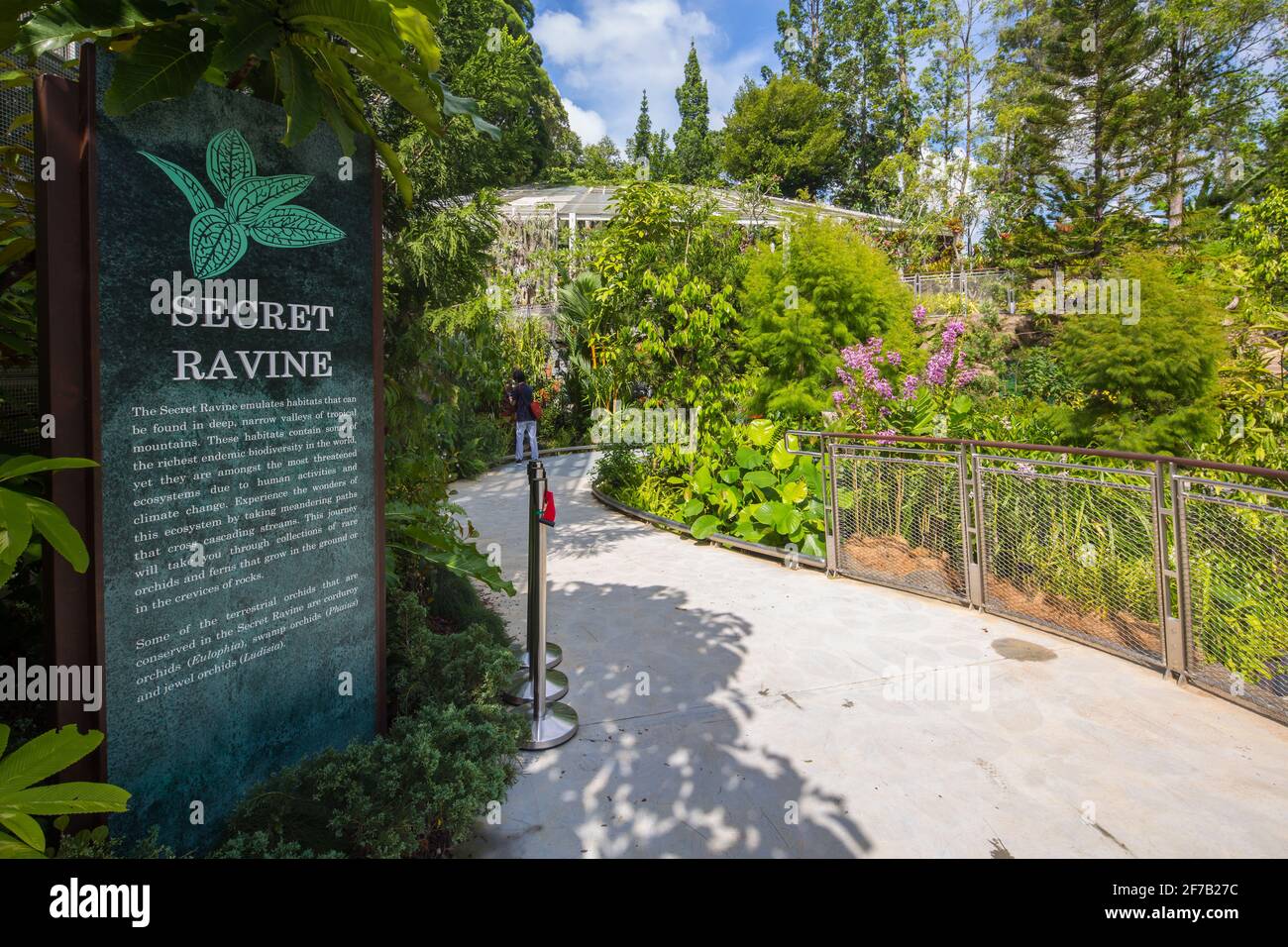 Entrance to the Secret Ravine at National Orchid Garden, Singapore ...