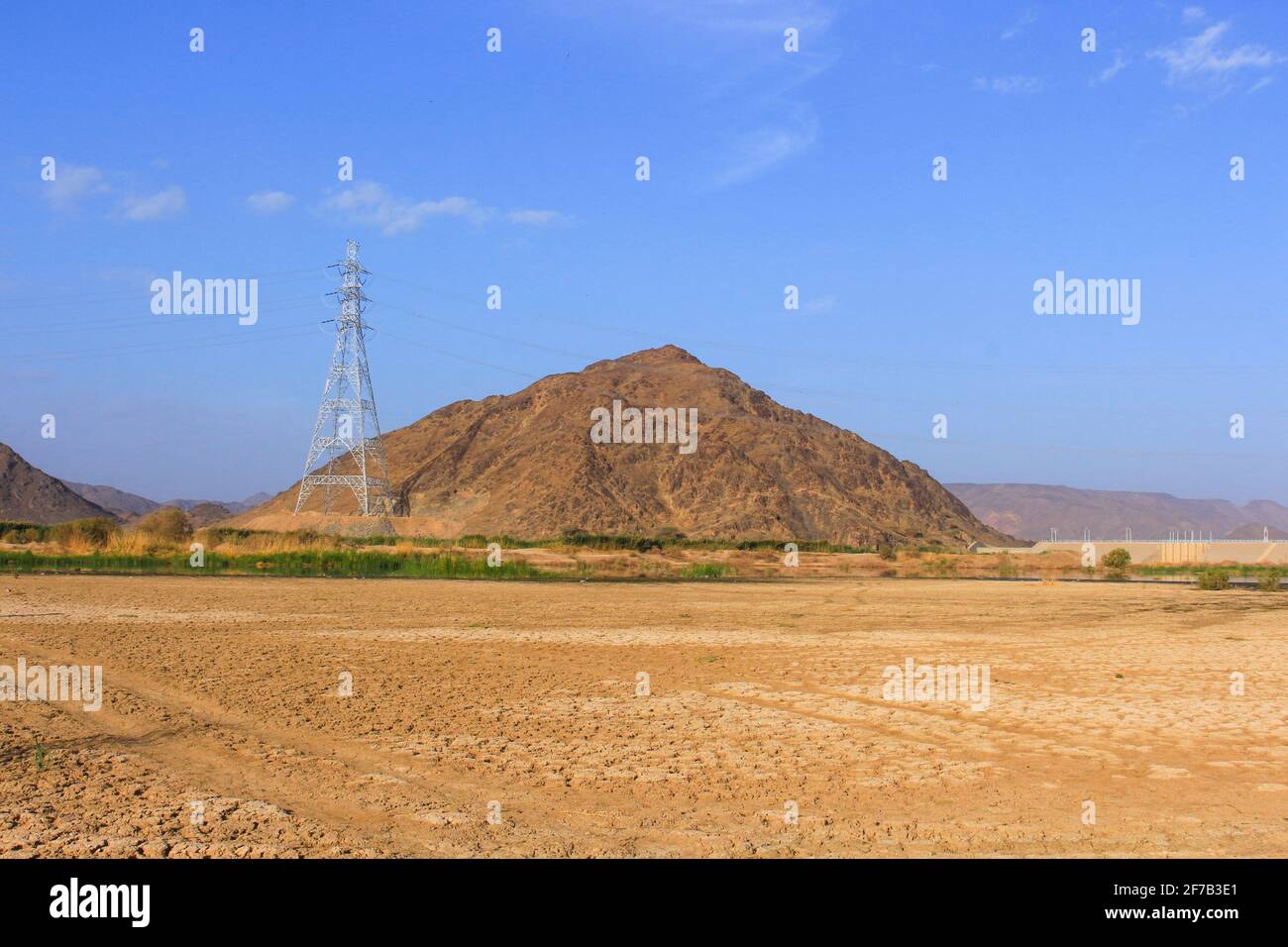 dry land in saudi arabia Stock Photo - Alamy
