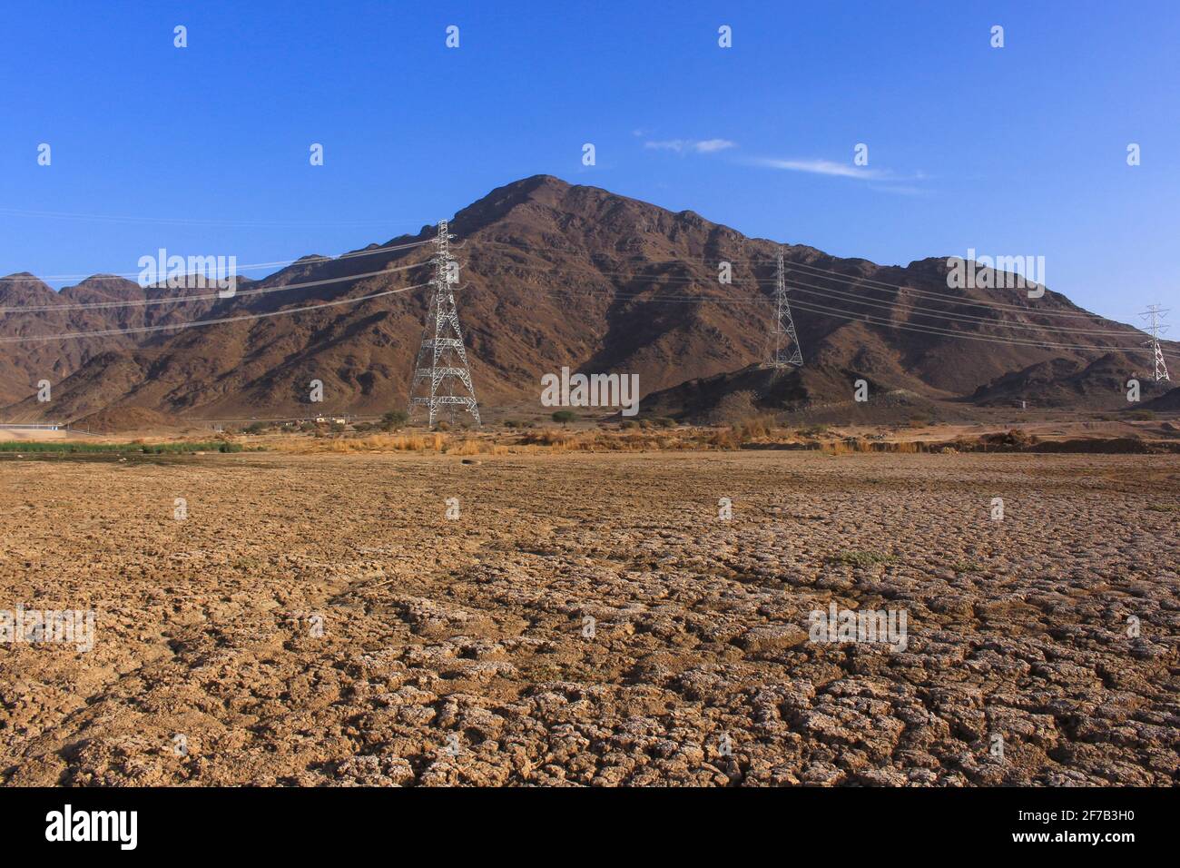 Saudi arabia hot weather hi-res stock photography and images - Alamy