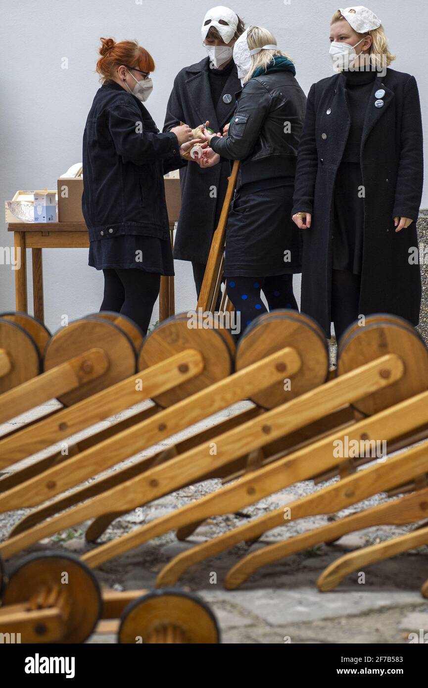 Flying bells hi-res stock photography and images - Alamy