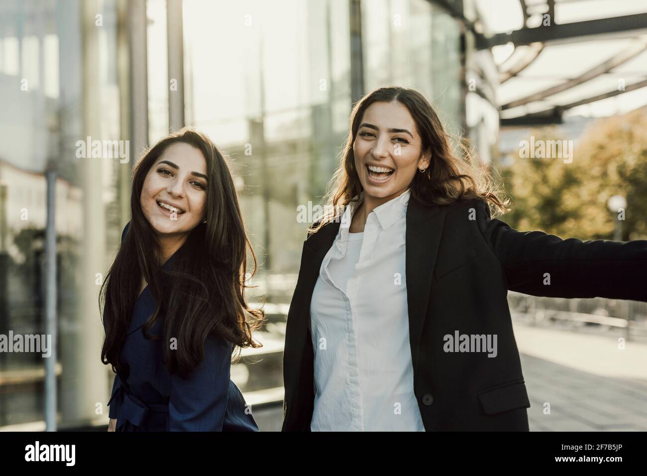 Front office hi-res stock photography and images - Alamy