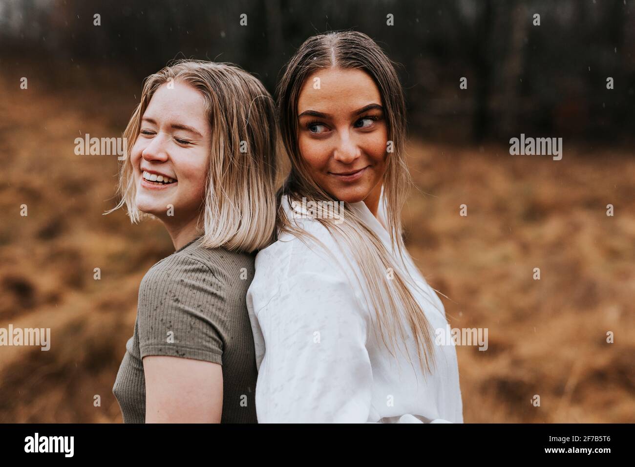 Happy female friends hi-res stock photography and images - Alamy