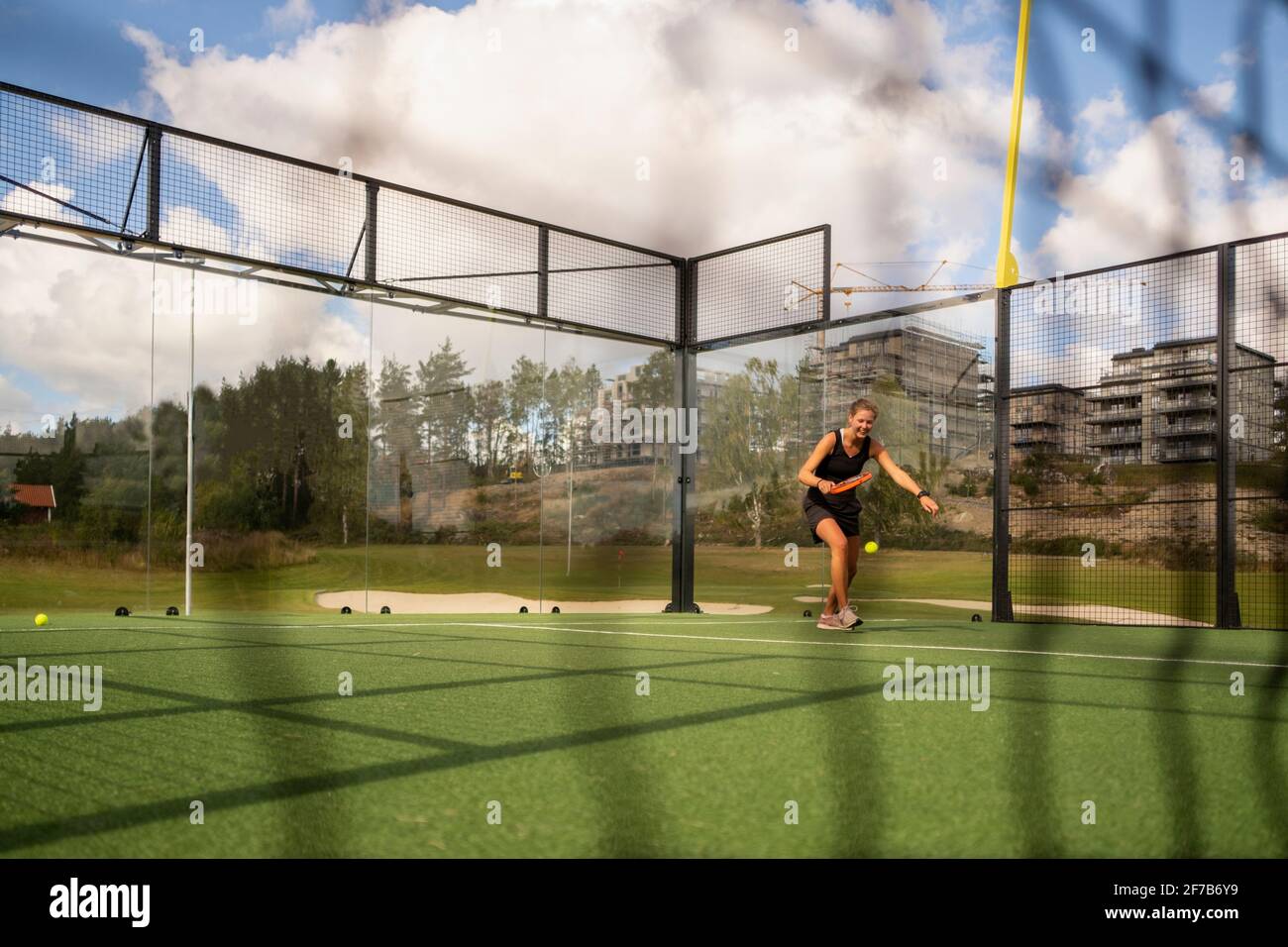 Padel people hi-res stock photography and images - Alamy