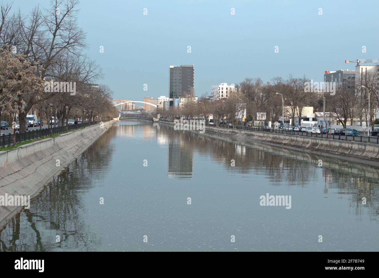 Bucharest bridge hi-res stock photography and images - Alamy