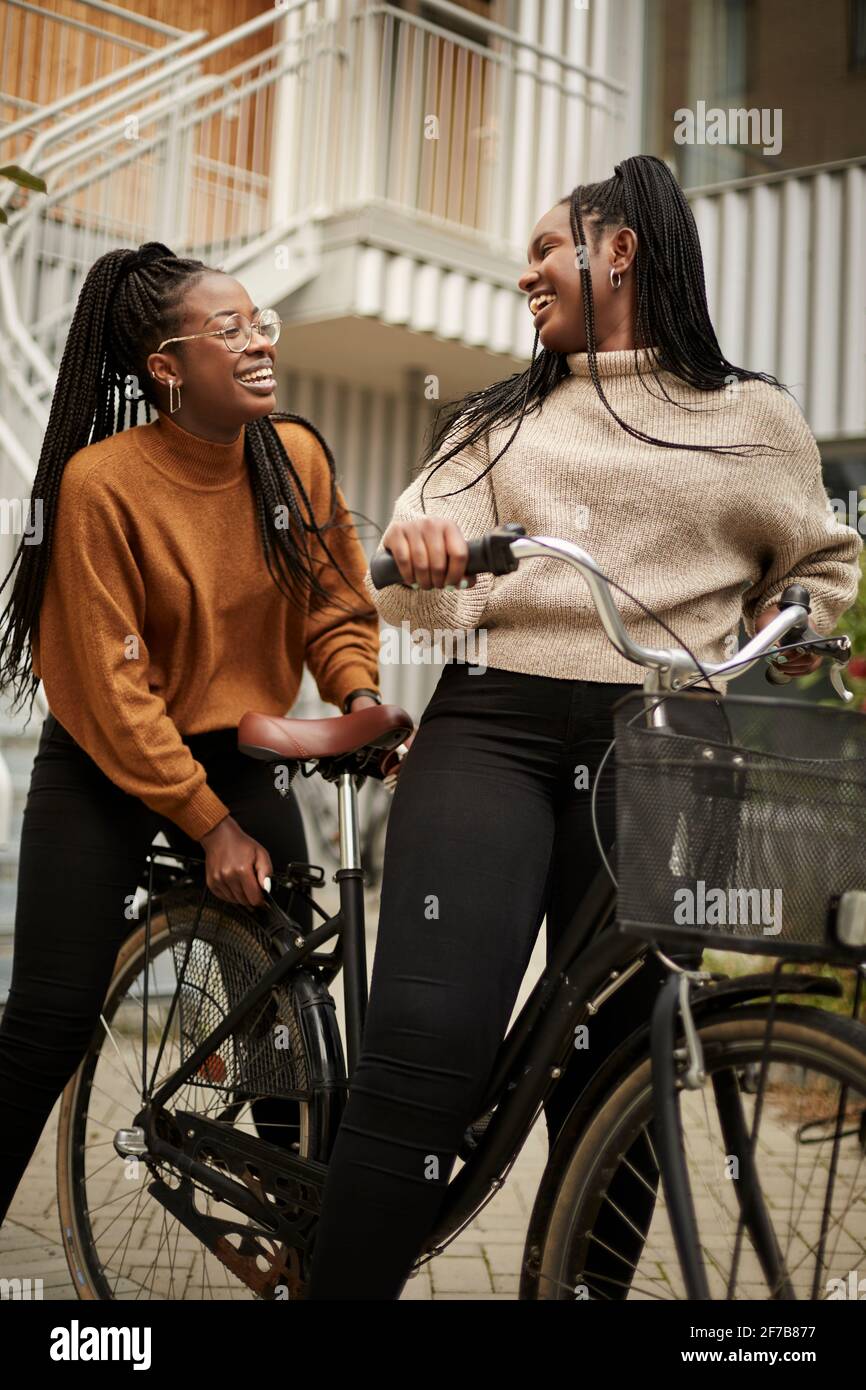 House of two friends hi-res stock photography and images - Alamy