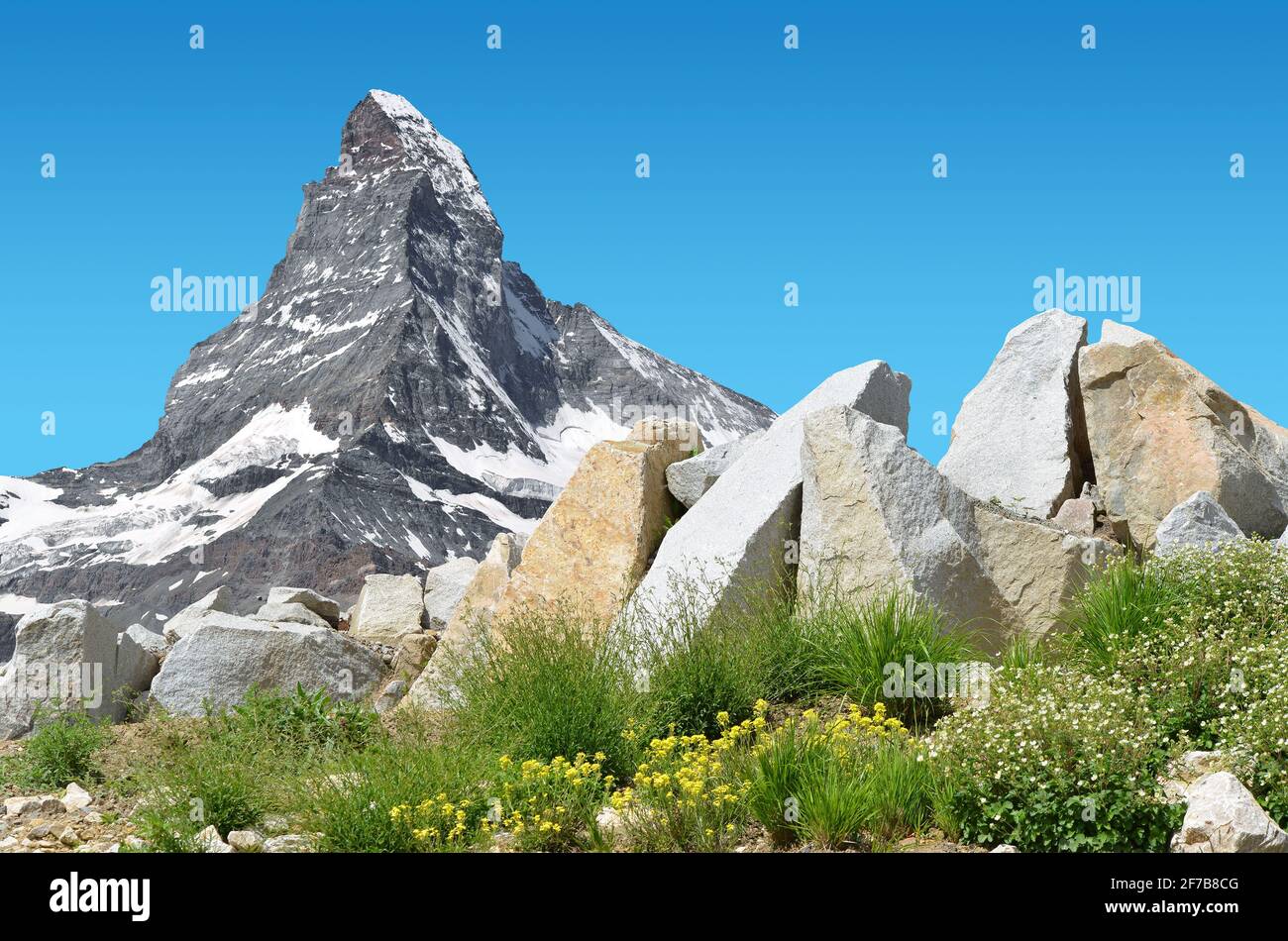 Mountain landscape with views of the Matterhorn peak in Pennine alps ...