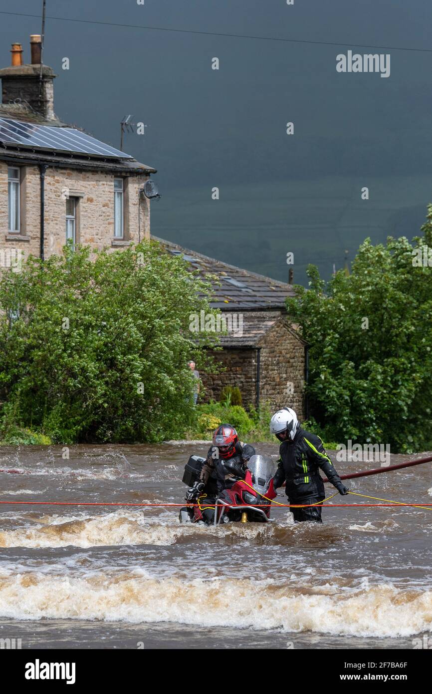 Fire and rescue resources hi-res stock photography and images - Alamy