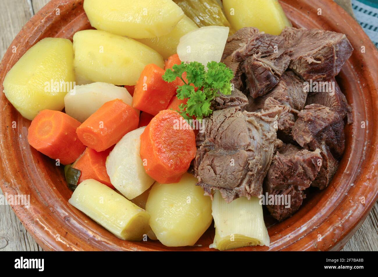 beef carrot with potatoes in a dish Stock Photo - Alamy