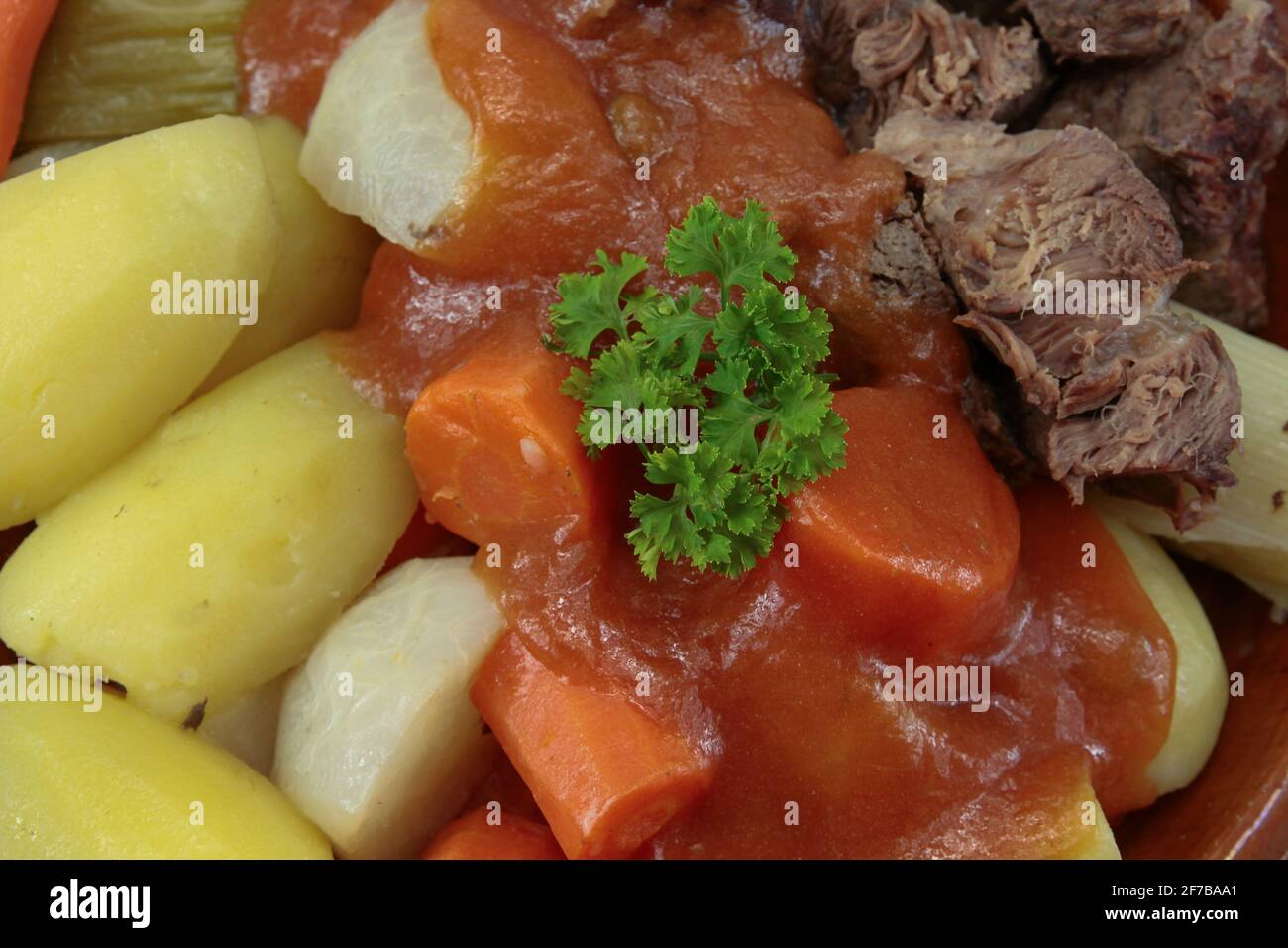 beef carrot and potato in a dish Stock Photo - Alamy