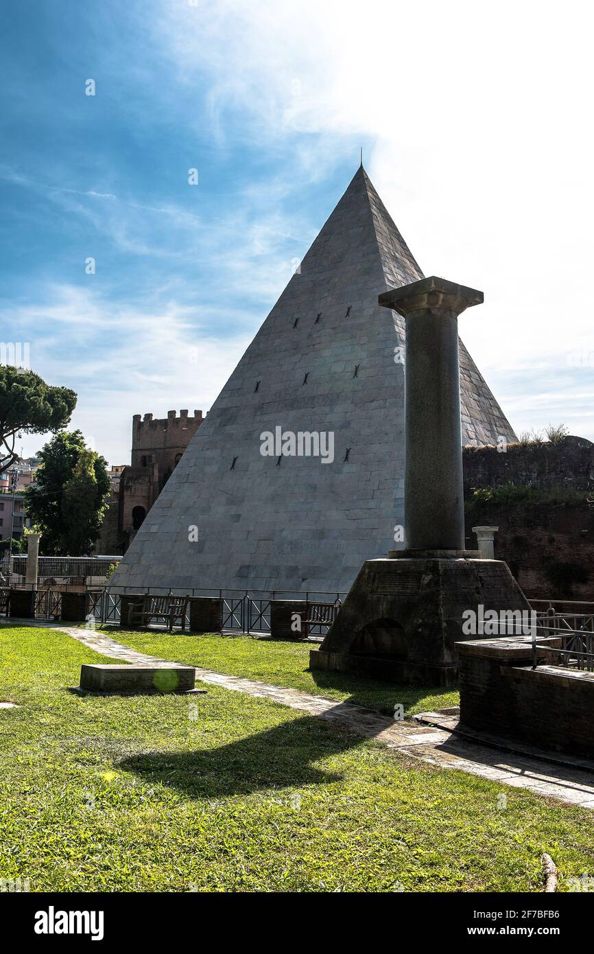 Pyramid of Cestius, Sepulchrum C. Cestii, Cimitero Acattolico, Non ...