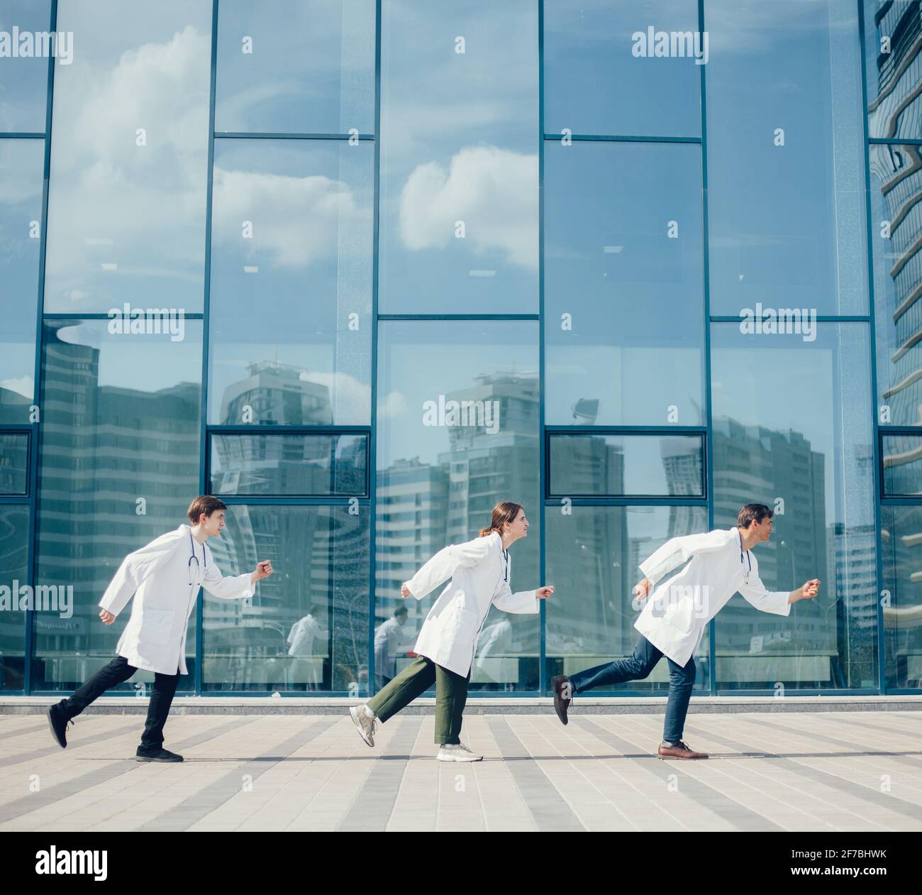 Ambulance man running hi-res stock photography and images - Alamy