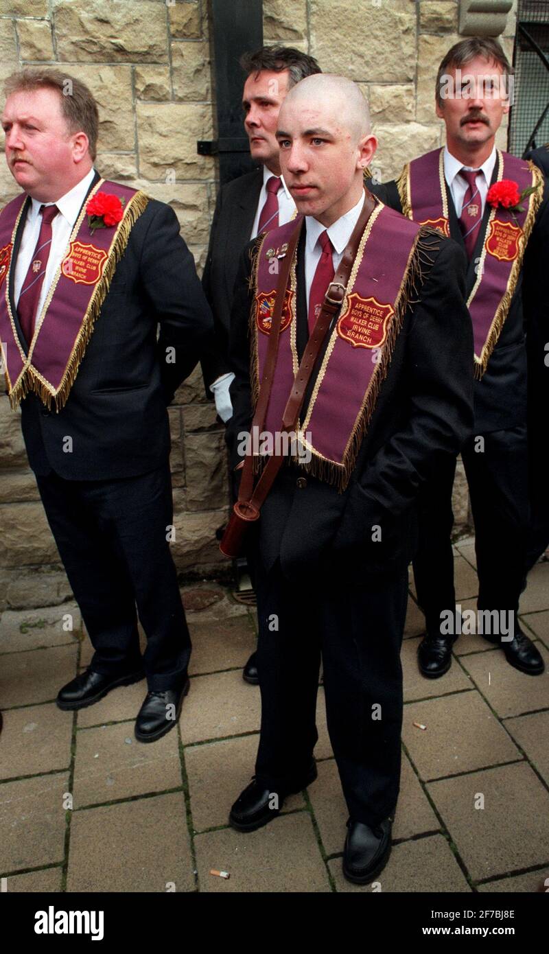 ORANGEMEN LONDONDERRY AUGUST 1996 Stock Photo - Alamy