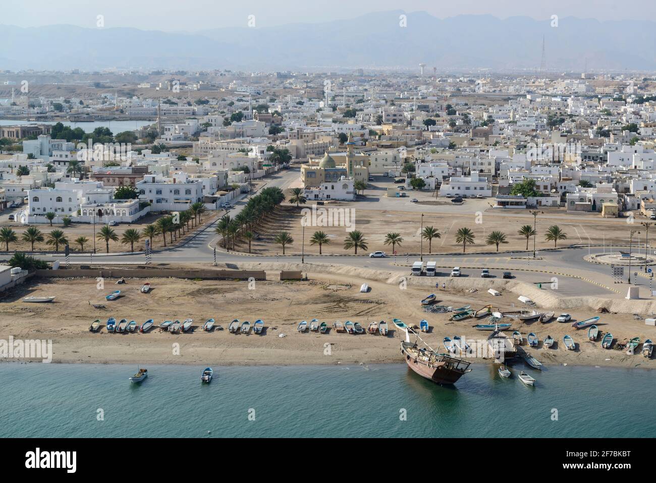 Sur oman watchtower hi-res stock photography and images - Alamy