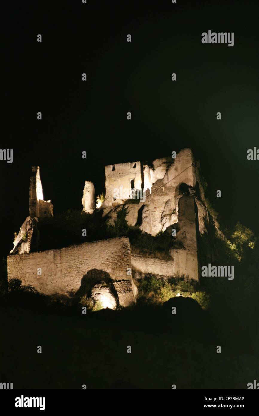 Durnstein castle hi-res stock photography and images - Alamy