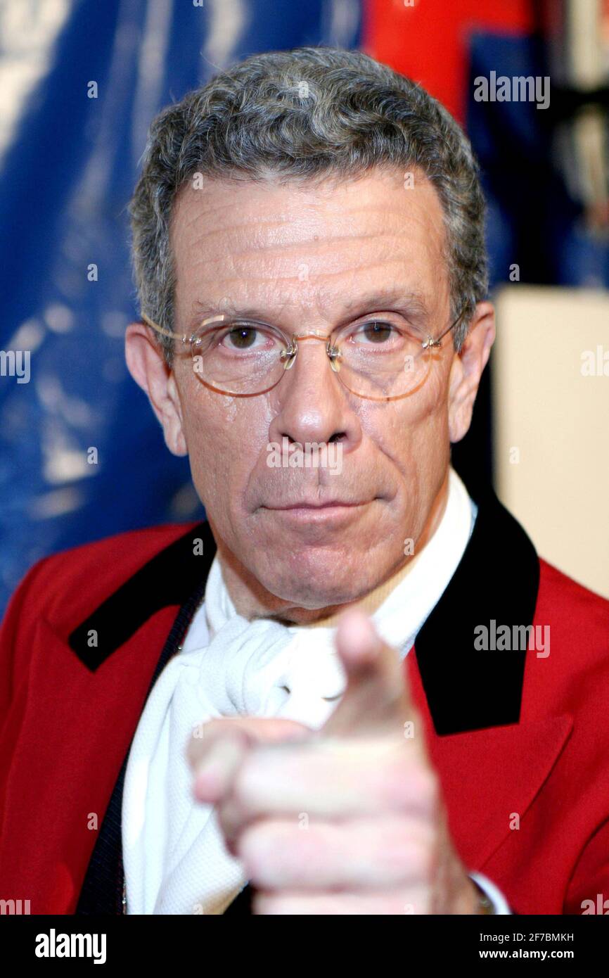 Steve binder hi-res stock photography and images - Alamy