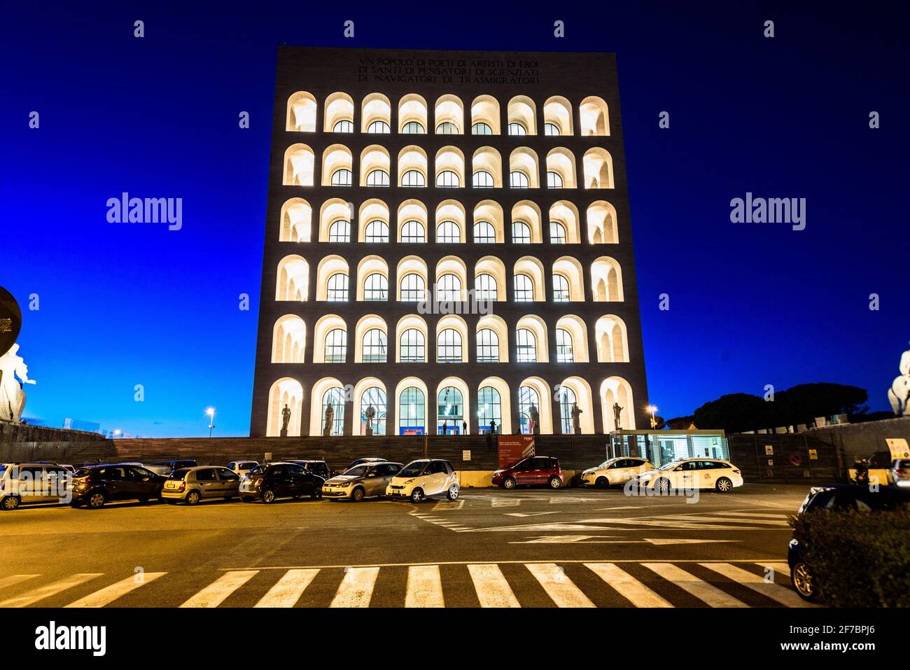 Fendi roma palazzo hi-res stock photography and images - Alamy