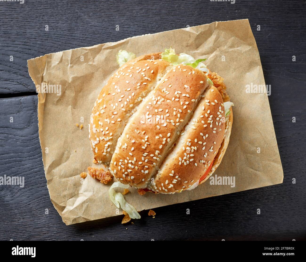 Crisp chicken burger top view hi-res stock photography and images - Alamy