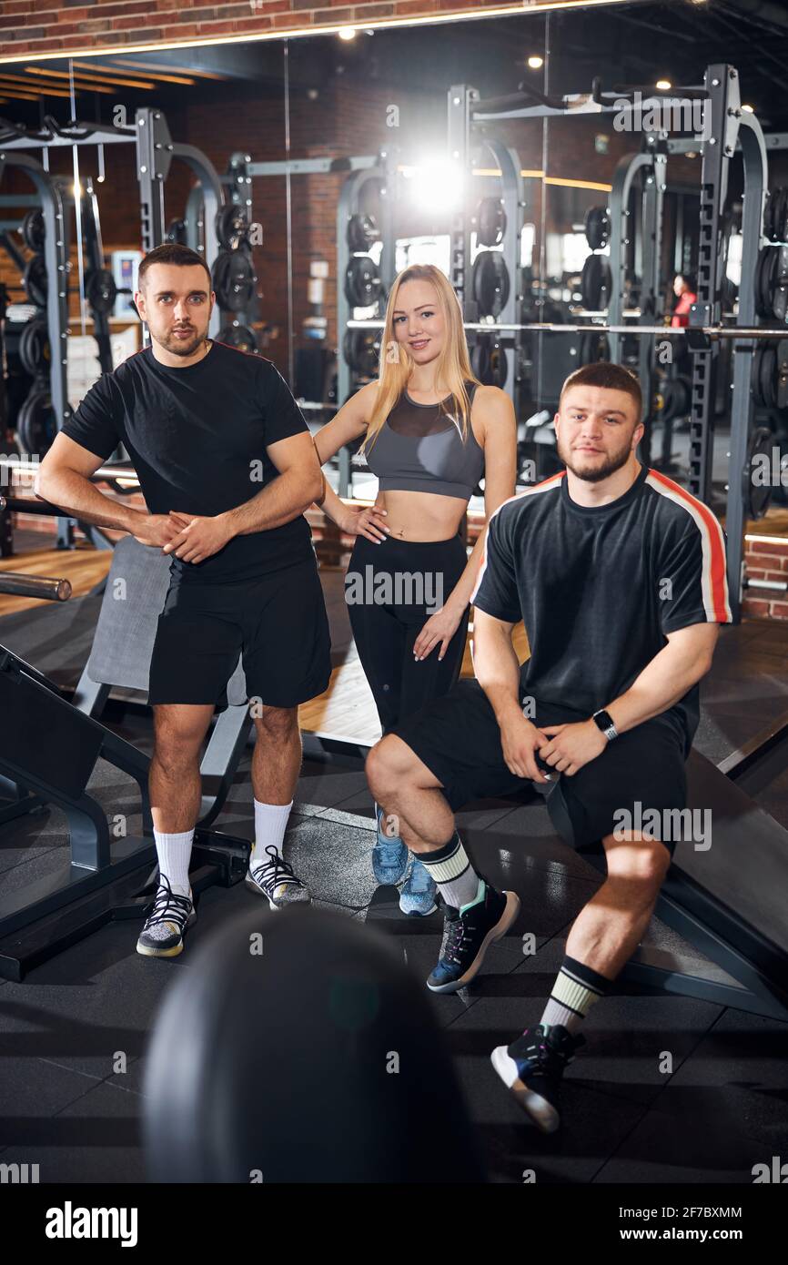Guys gym hi-res stock photography and images - Alamy