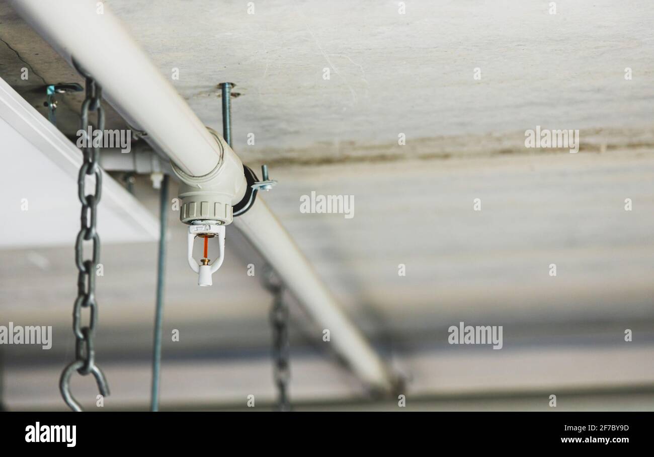 Fire sprinkler ceiling hi-res stock photography and images - Alamy