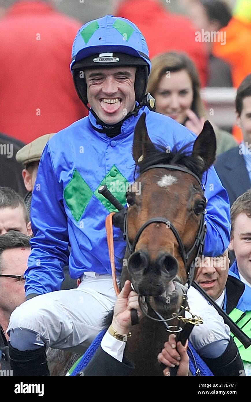 Hurricane fly cheltenham hi-res stock photography and images - Alamy