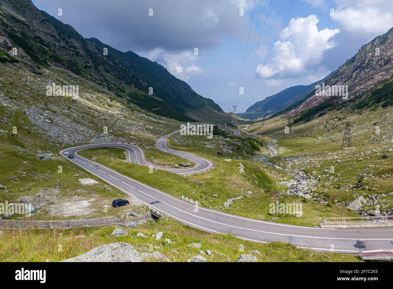 The winding Transfagarasan Highway, over the Carpathian Mountains ...