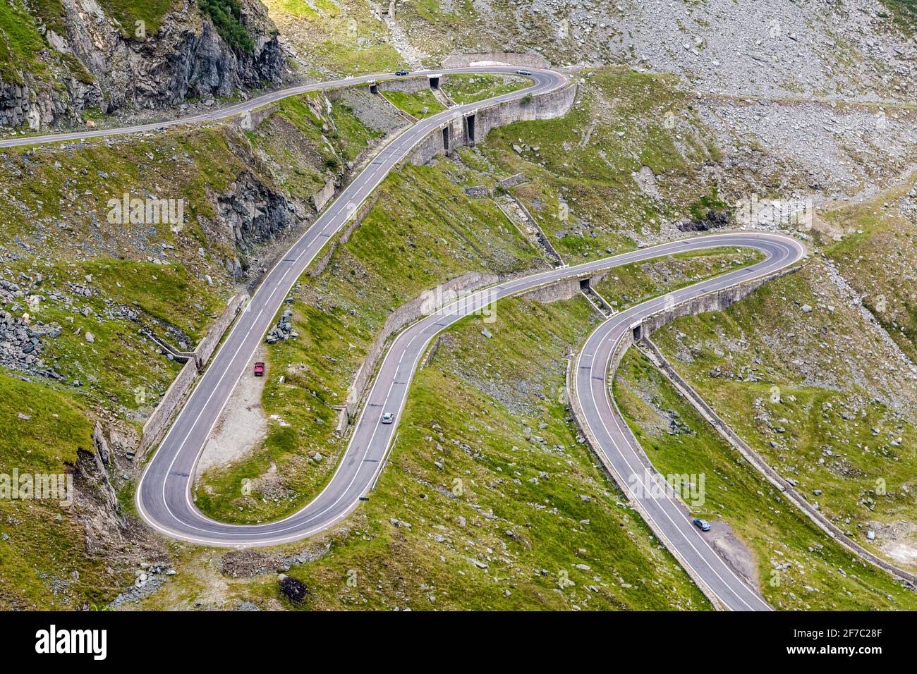 The winding Transfagarasan Highway, over the Carpathian Mountains ...