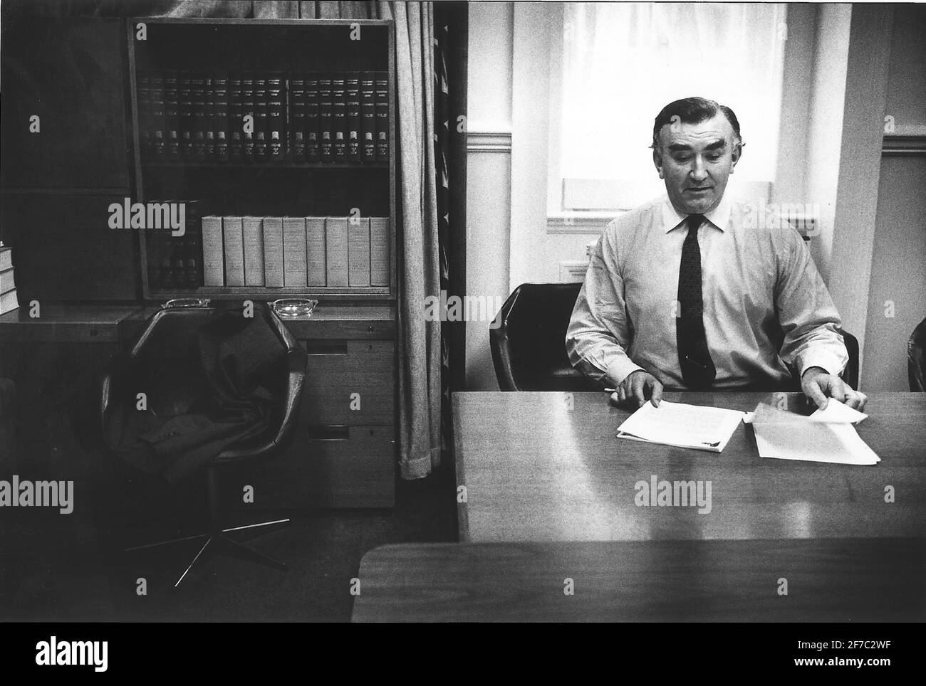 Michael Mates CONSERVATIVE MP Stock Photo - Alamy