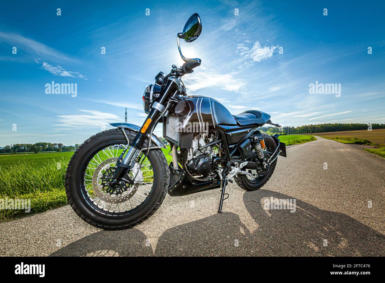 Black motorcycle at sunset hi-res stock photography and images - Alamy
